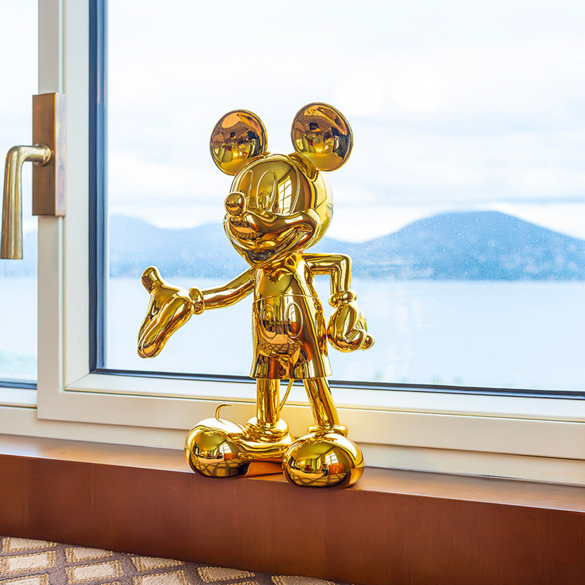 Mickey Welcome Gold 12" – Lord & Taylor