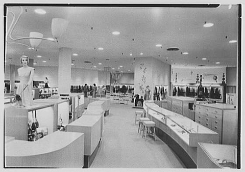 About Us – Lord & Taylor